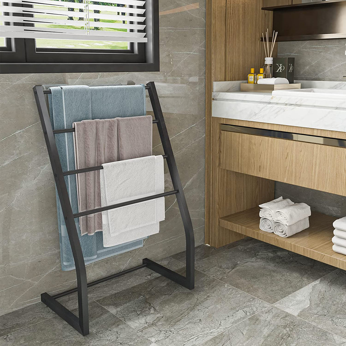 Towel Racks for Bathroom, Free Standing Towel Rack, 4 Tier Metal Towel ...
